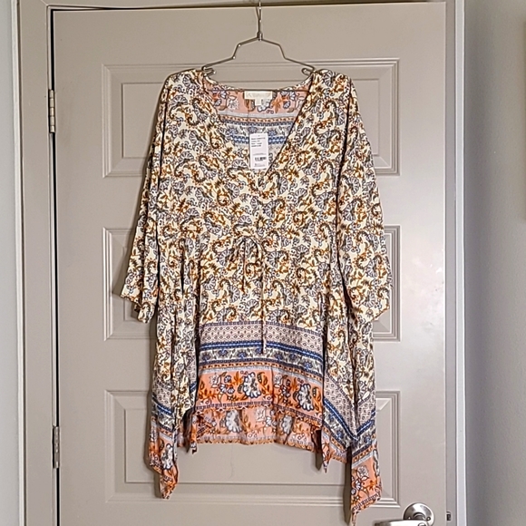 Weekend Suzanne Betro | Tops | Nwt Weekend Suzanne Betro Flowy Boho ...
